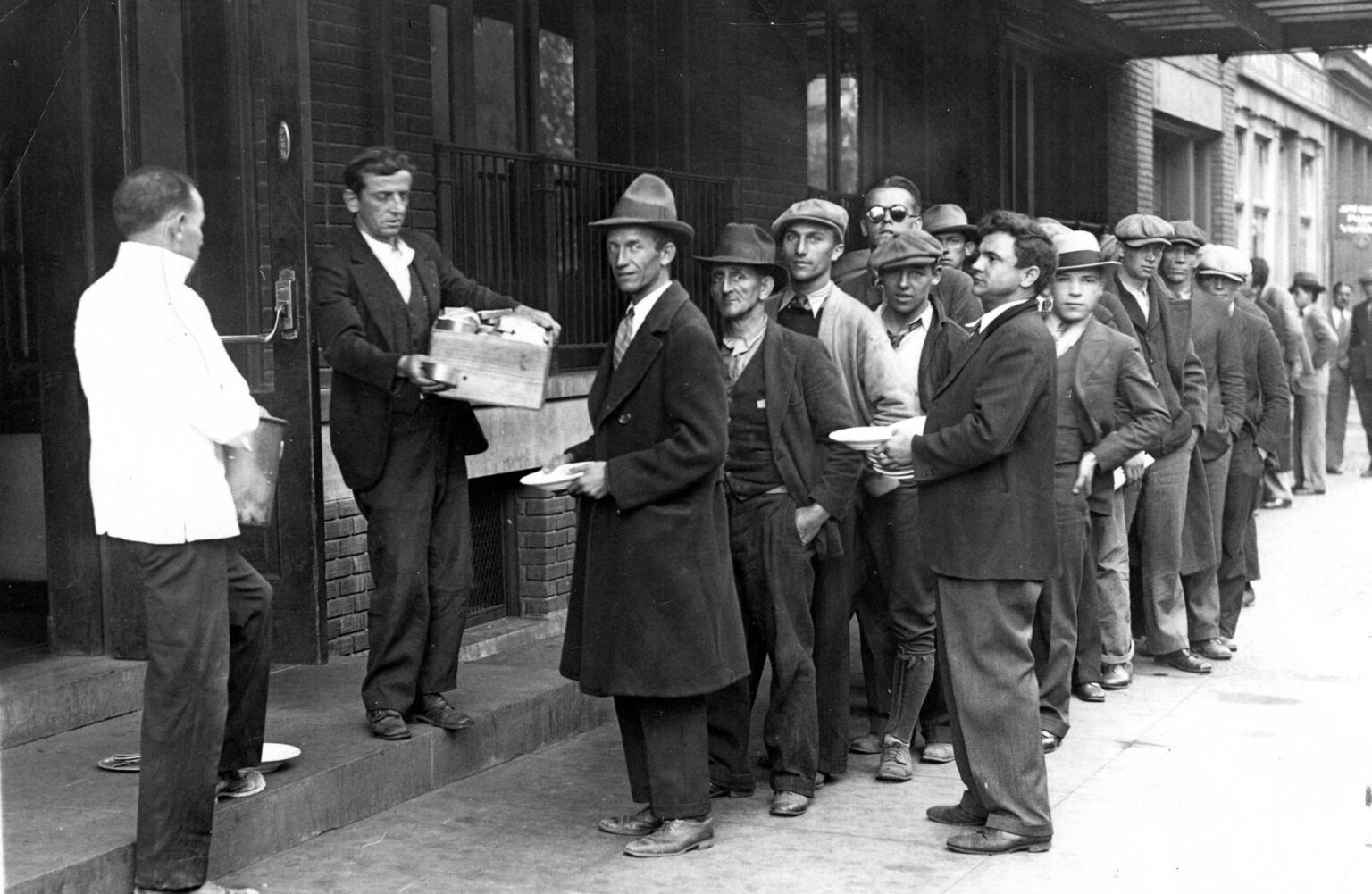 18 Incredible Ways Americans Survived the Great Depression - The Call Of