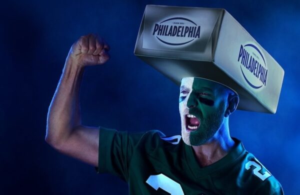 Philadelphia Cream Cheese Trolls Packers Nation With 'Phillyhead' Hat ...